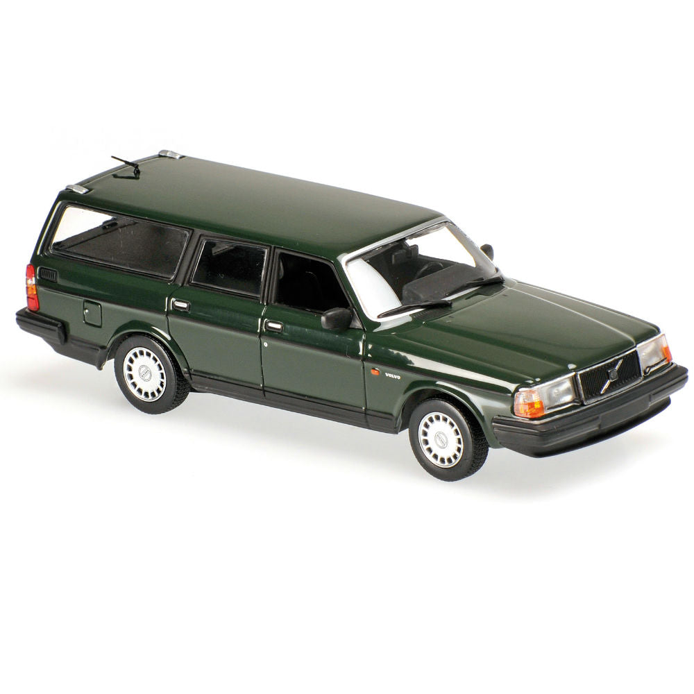 Volvo 240GL Break – Games